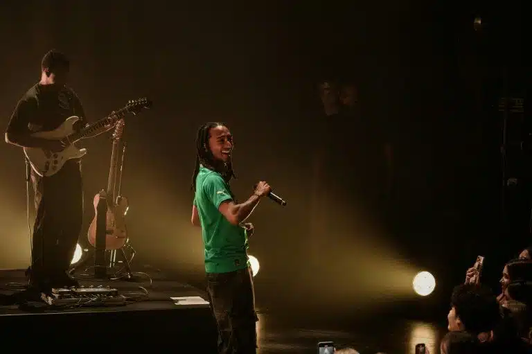 Theodort, une métamorphose artistique entre afrobeats et nostalgie - Le ...