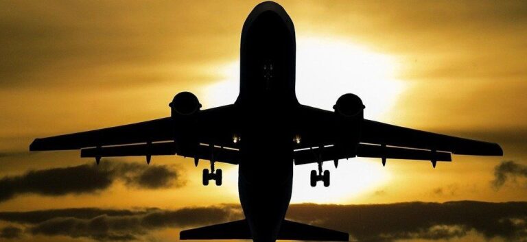 Incendie aérien au Congo après le décollage d'un appareil ...